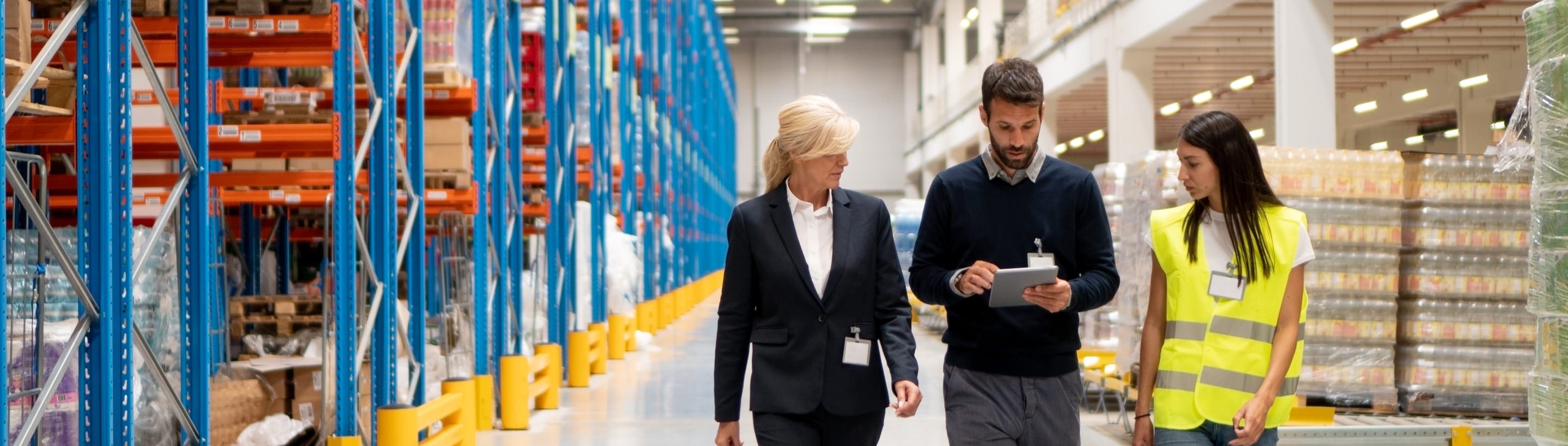 Learn about the differences between inventory management and warehouse ...