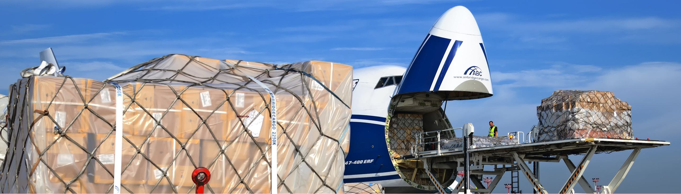 FCA (Free Carrier) Incoterm Explained | DCL Logistics